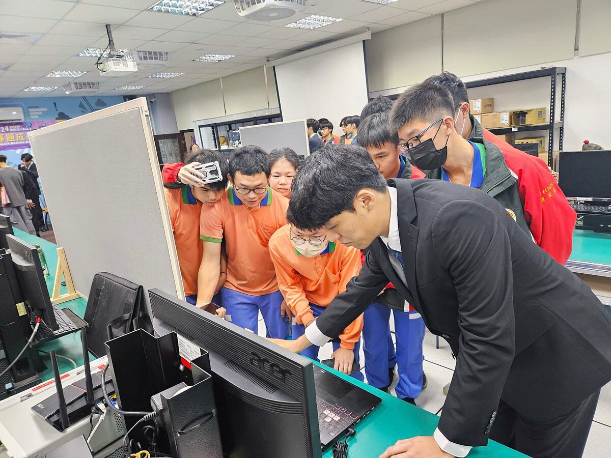 Informatics students push the boundaries of AI innovation